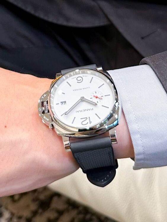 「ルナ・ロッサ」レッドが映える特別なパネライ／ルミノール ドゥエ ルナ・ロッサ 品番：PAM01381 | HASSIN オフィシャルブログ ...