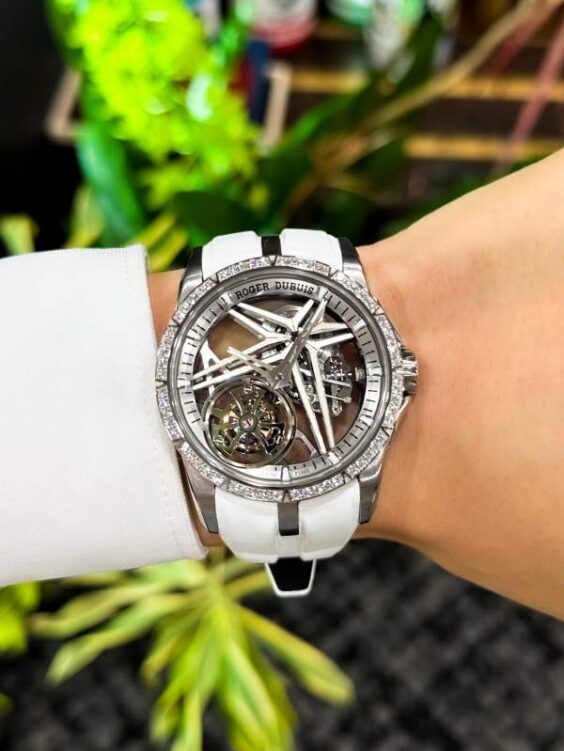 トゥールビヨンにWGモデル登場！ ロジェデュブイ エクスカリバー モノトゥールビヨン ホワイトゴールド／品番：DBEX0989 ...