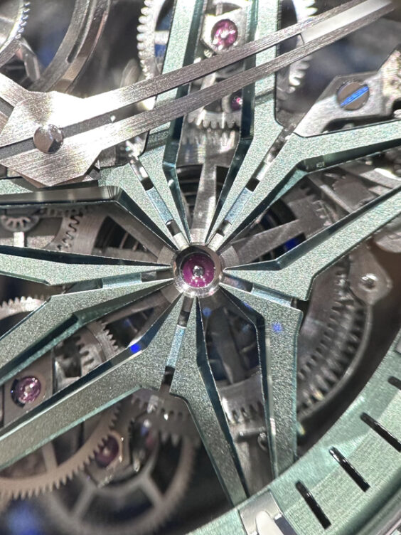 真冬の雪のような輝きを ロジェ・デュブイ／エクスカリバーモノバランシエ／DBEX1010 | HASSIN オフィシャルブログ｜名古屋南IC ...